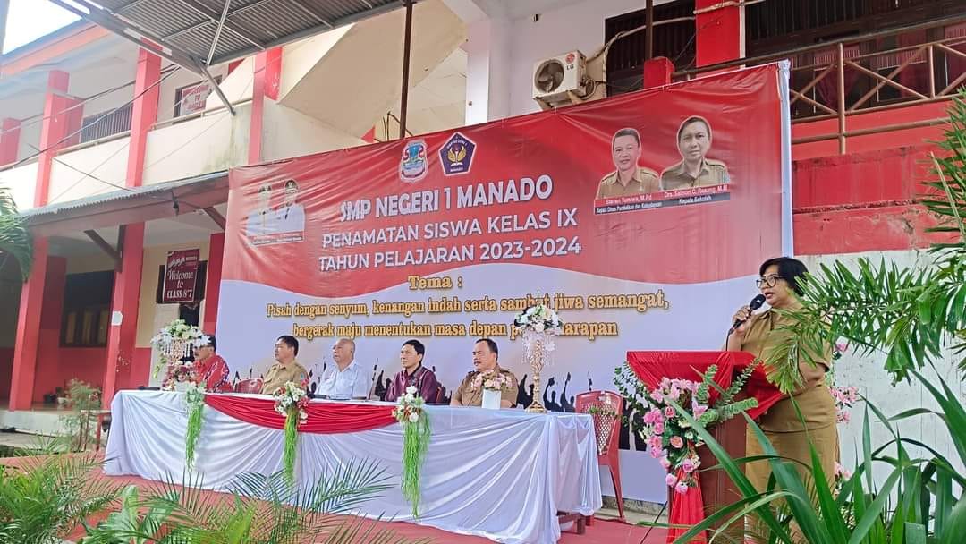 SMP N1 Manado Gelar Penamatan Kelulusan 657 Siswa, Ini Kepsek Salmon ...